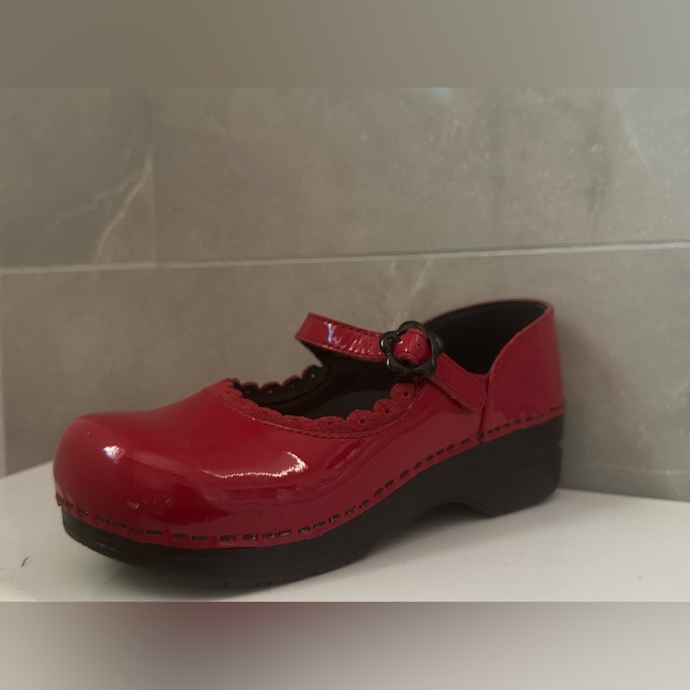 Dansko Red Patent Leather Mary Janes - Gem